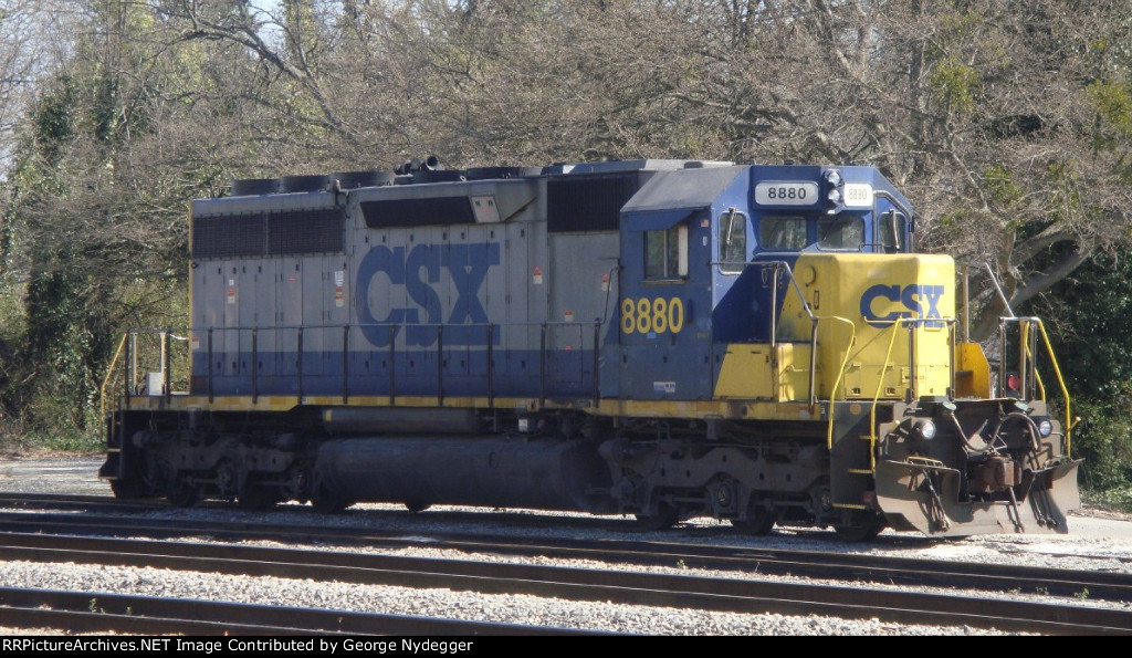 CSX 8880 / SD40-2